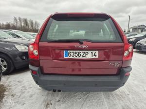 Sarkans Volvo XC90 2004 Utena, ar dzinēja tilpumu 2.40 L un nobraukumu 305 tūkst. km par 3700 €, foto 6 vietnē AUTOMOTO.COM.LV