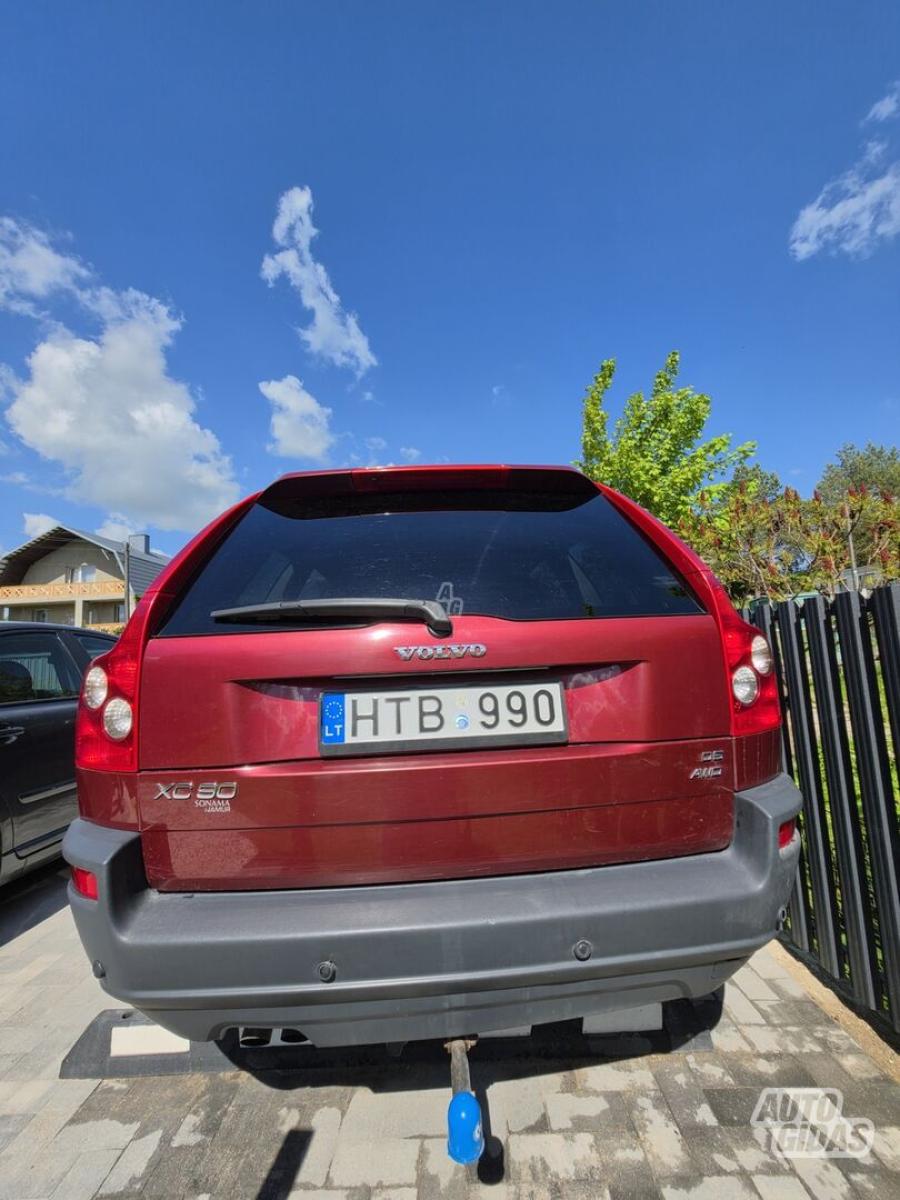 Sarkans Volvo XC90 2005 Viļņa, ar dzinēja tilpumu 2.40 L un nobraukumu 301 tūkst. km par 3500 €, foto 4 vietnē AUTOMOTO.COM.LV