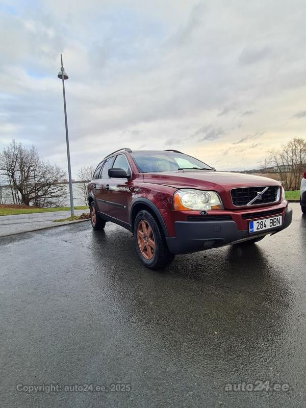 Red Volvo XC90 2006 in Tallinn, with an engine capacity of 2.40 L and mileage of 380 thousand km for 3999 €, photo 2 on AUTOMOTO.COM.LV