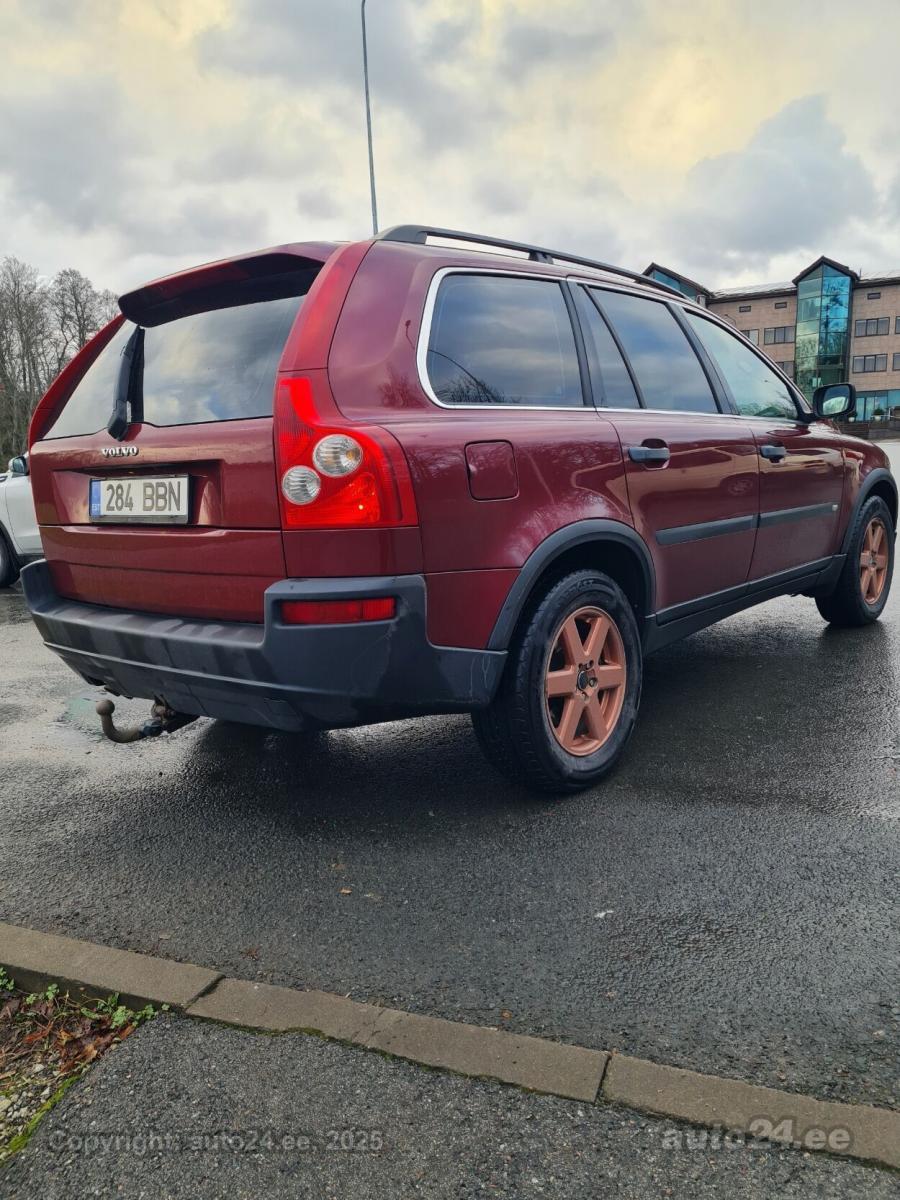 Sarkans Volvo XC90 2006 Tallina, ar dzinēja tilpumu 2.40 L un nobraukumu 380 tūkst. km par 3999 €, foto 3 vietnē AUTOMOTO.COM.LV