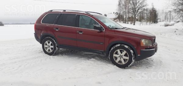 Red Volvo XC90 2006 in Jekabpils, with an engine capacity of 2.50 L and mileage of 346 thousand km for 3700 €, photo 3 on AUTOMOTO.COM.LV