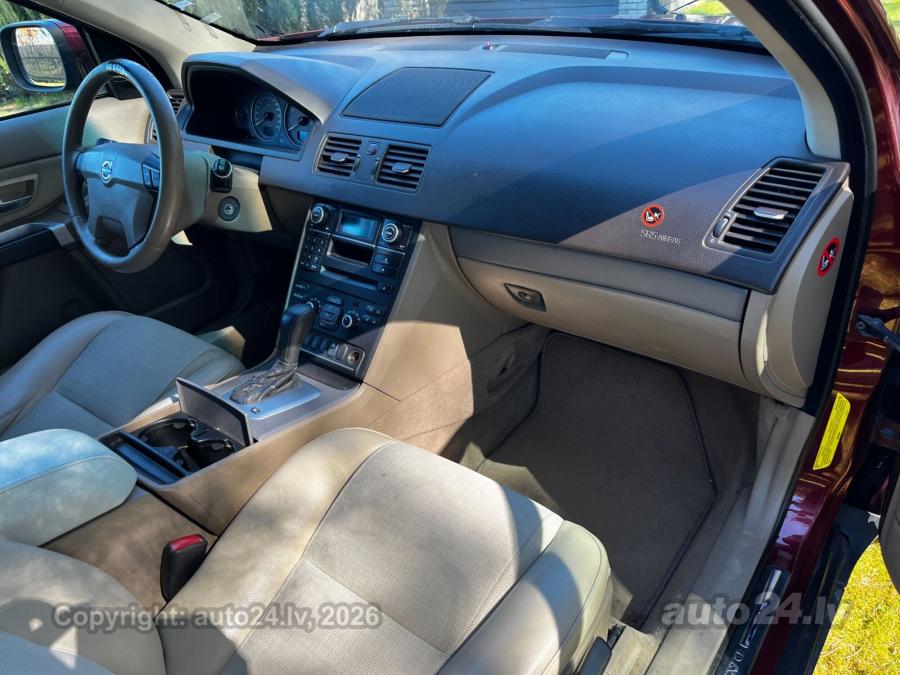 Красный Вольво ХС90 2006 в Таллин, объемом двигателя 2.50 л и пробегом 270 тыс. км за 3700 €, фото 13 на AUTOMOTO.COM.LV
