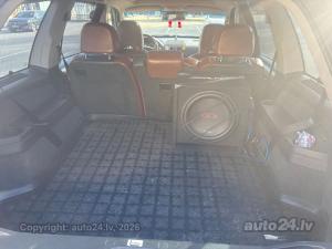Sarkans Volvo XC90 2006 Tallina, ar dzinēja tilpumu 2.40 L un nobraukumu 0 tūkst. km par 1 €, foto 6 vietnē AUTOMOTO.COM.LV