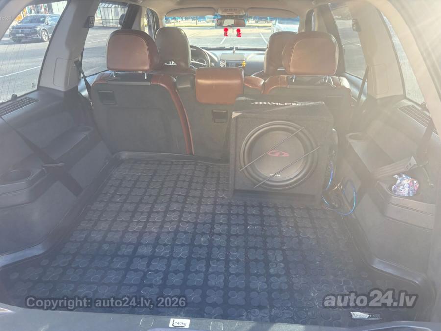 Sarkans Volvo XC90 2006 Tallina, ar dzinēja tilpumu 2.40 L un nobraukumu 0 tūkst. km par 1 €, foto 6 vietnē AUTOMOTO.COM.LV