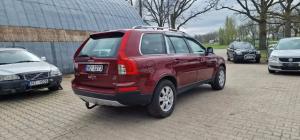 Red Volvo XC90 2006 in Valmiera, with an engine capacity of 2.40 L and mileage of 371 thousand km for 5600 €, photo 4 on AUTOMOTO.COM.LV