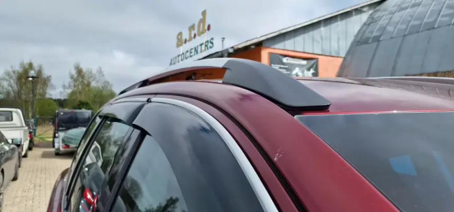 Red Volvo XC90 2006 in Valmiera, with an engine capacity of 2.40 L and mileage of 371 thousand km for 5600 €, photo 8 on AUTOMOTO.COM.LV