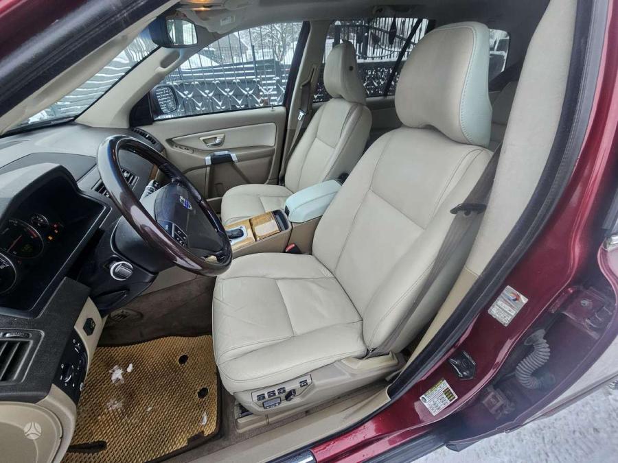 Red Volvo XC90 2007 in Kaunas, with an engine capacity of 3.20 L and mileage of 363 thousand km for 4350 €, photo 19 on AUTOMOTO.COM.LV
