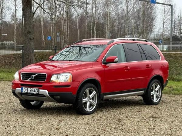 Red Volvo XC90 2007 in Jelgava, with an engine capacity of 2.40 L and mileage of 290 thousand km for 7990 €, photo 1 on AUTOMOTO.COM.LV