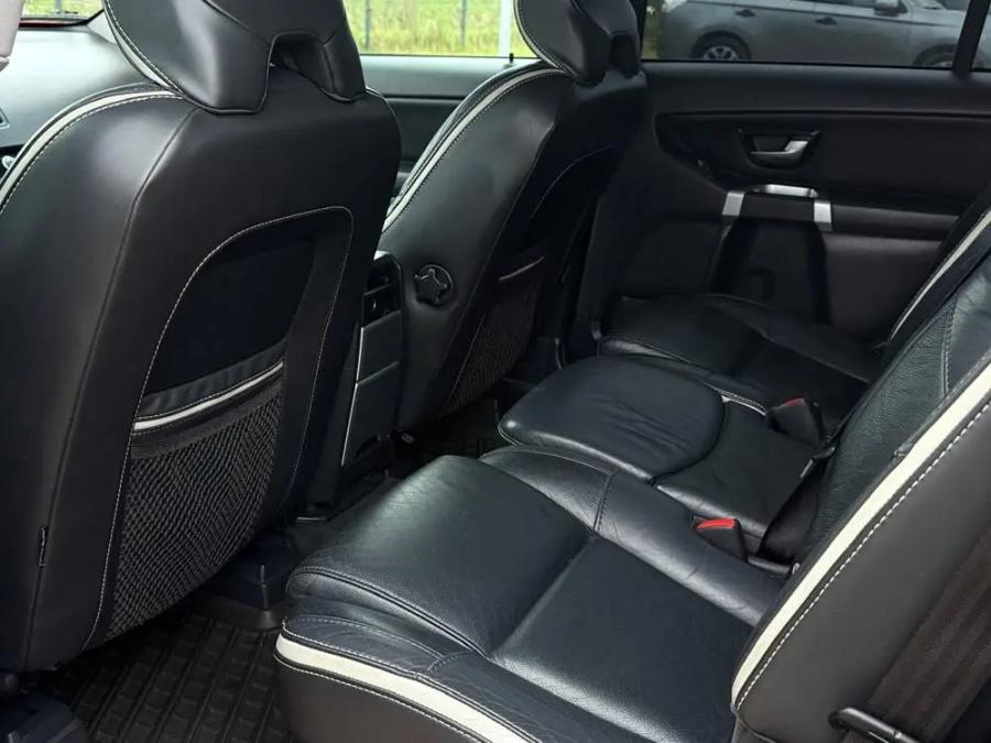 Sarkans Volvo XC90 2007 Jelgava, ar dzinēja tilpumu 2.40 L un nobraukumu 290 tūkst. km par 7990 €, foto 11 vietnē AUTOMOTO.COM.LV