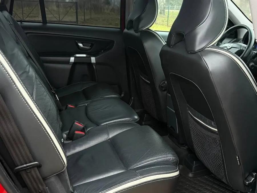 Sarkans Volvo XC90 2007 Jelgava, ar dzinēja tilpumu 2.40 L un nobraukumu 290 tūkst. km par 7990 €, foto 12 vietnē AUTOMOTO.COM.LV