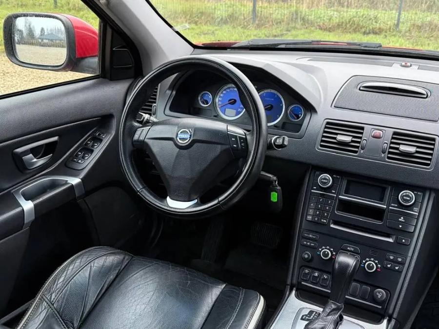 Sarkans Volvo XC90 2007 Jelgava, ar dzinēja tilpumu 2.40 L un nobraukumu 290 tūkst. km par 7990 €, foto 14 vietnē AUTOMOTO.COM.LV