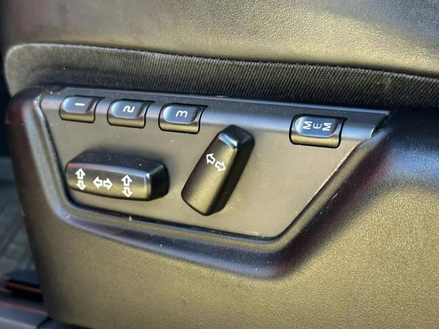 Sarkans Volvo XC90 2007 Jelgava, ar dzinēja tilpumu 2.40 L un nobraukumu 290 tūkst. km par 7990 €, foto 17 vietnē AUTOMOTO.COM.LV