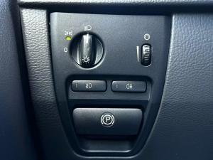 Sarkans Volvo XC90 2007 Jelgava, ar dzinēja tilpumu 2.40 L un nobraukumu 290 tūkst. km par 7990 €, foto 18 vietnē AUTOMOTO.COM.LV