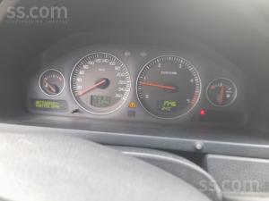 Красный Вольво ХС90 2007 в Огре, объемом двигателя 2.40 л и пробегом 410 тыс. км за 5000 €, фото 4 на AUTOMOTO.COM.LV