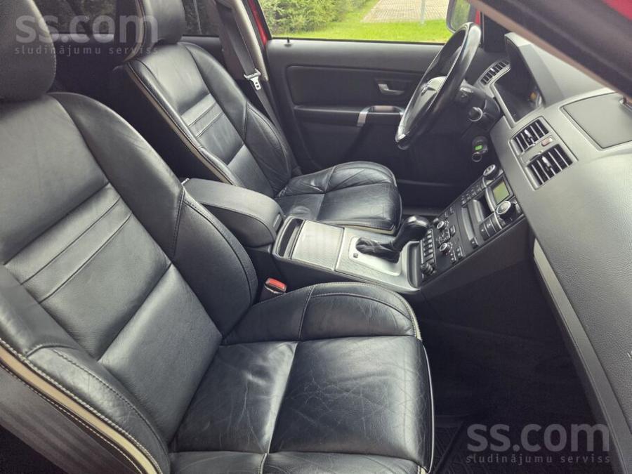 Sarkans Volvo XC90 2007 Jelgava, ar dzinēja tilpumu 2.40 L un nobraukumu 0 tūkst. km par 6200 €, foto 11 vietnē AUTOMOTO.COM.LV