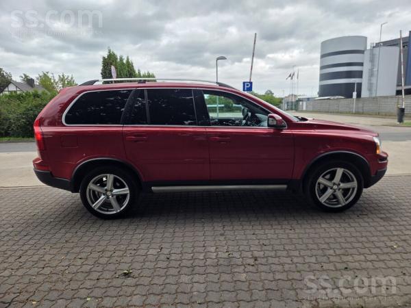 Red Volvo XC90 2007 in Jelgava, with an engine capacity of 2.40 L and mileage of 0 thousand km for 6200 €, photo 7 on AUTOMOTO.COM.LV