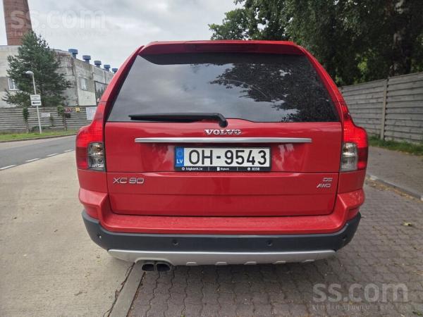 Red Volvo XC90 2007 in Jelgava, with an engine capacity of 2.40 L and mileage of 0 thousand km for 6200 €, photo 9 on AUTOMOTO.COM.LV