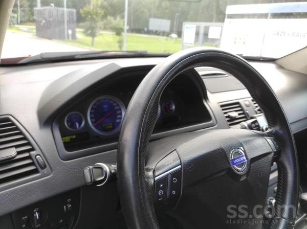 Volvo XC90 2007 Rīga vietnē Sarkans Volvo XC90 2007 Rīga, ar dzinēja tilpumu 2.40 L un nobraukumu 0 tūkst. km par 6500 €, foto 11 vietnē AUTOMOTO.COM.LV