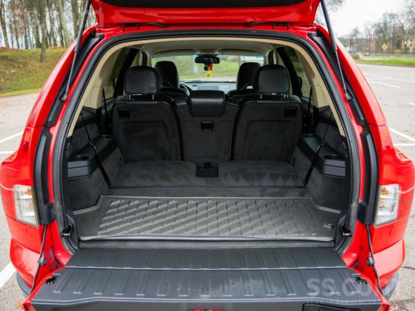 Volvo XC90 2007 Kuldīga vietnē Sarkans Volvo XC90 2007 Kuldīga, ar dzinēja tilpumu 2.40 L un nobraukumu 337 tūkst. km par 6700 €, foto 9 vietnē AUTOMOTO.COM.LV
