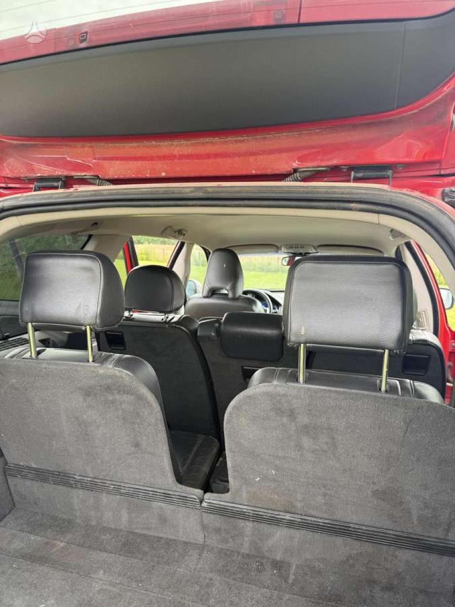 Red Volvo XC90 2008 in Jonava, with an engine capacity of 2.40 L and mileage of 347 thousand km for 6000 €, photo 8 on AUTOMOTO.COM.LV