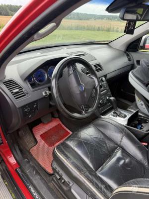 Red Volvo XC90 2008 in Jonava, with an engine capacity of 2.40 L and mileage of 347 thousand km for 6000 €, photo 10 on AUTOMOTO.COM.LV