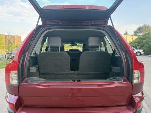 Red Volvo XC90 2008 in Vilnius, with an engine capacity of 2.40 L and mileage of 304 thousand km for 5800 €, photo 8 on AUTOMOTO.COM.LV