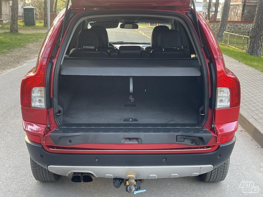Red Volvo XC90 2008 in Vilnius, with an engine capacity of 2.40 L and mileage of 303 thousand km for 5650 €, photo 9 on AUTOMOTO.COM.LV