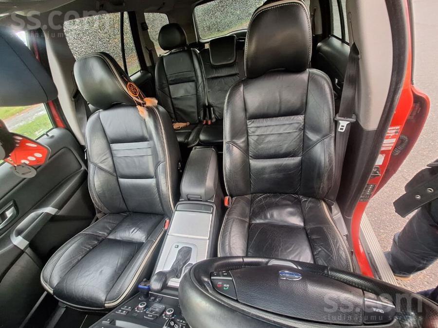 Sarkans Volvo XC90 2008 Ventspils, ar dzinēja tilpumu 2.40 L un nobraukumu 388 tūkst. km par 5000 €, foto 9 vietnē AUTOMOTO.COM.LV