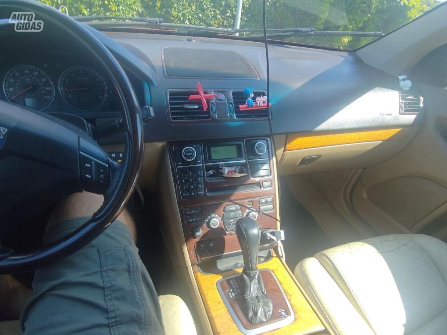 Sarkans Volvo XC90 2009 Viļņa, ar dzinēja tilpumu 3.20 L un nobraukumu 193 tūkst. km par 5500 €, foto 8 vietnē AUTOMOTO.COM.LV