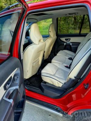 Red Volvo XC90 2009 in Jurmala, with an engine capacity of 2.40 L and mileage of 352 thousand km for 5400 €, photo 11 on AUTOMOTO.COM.LV