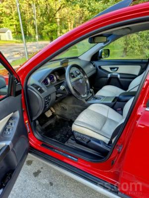 Red Volvo XC90 2009 in Jurmala, with an engine capacity of 2.40 L and mileage of 352 thousand km for 5400 €, photo 12 on AUTOMOTO.COM.LV