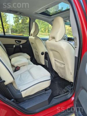 Red Volvo XC90 2009 in Jurmala, with an engine capacity of 2.40 L and mileage of 352 thousand km for 5400 €, photo 21 on AUTOMOTO.COM.LV