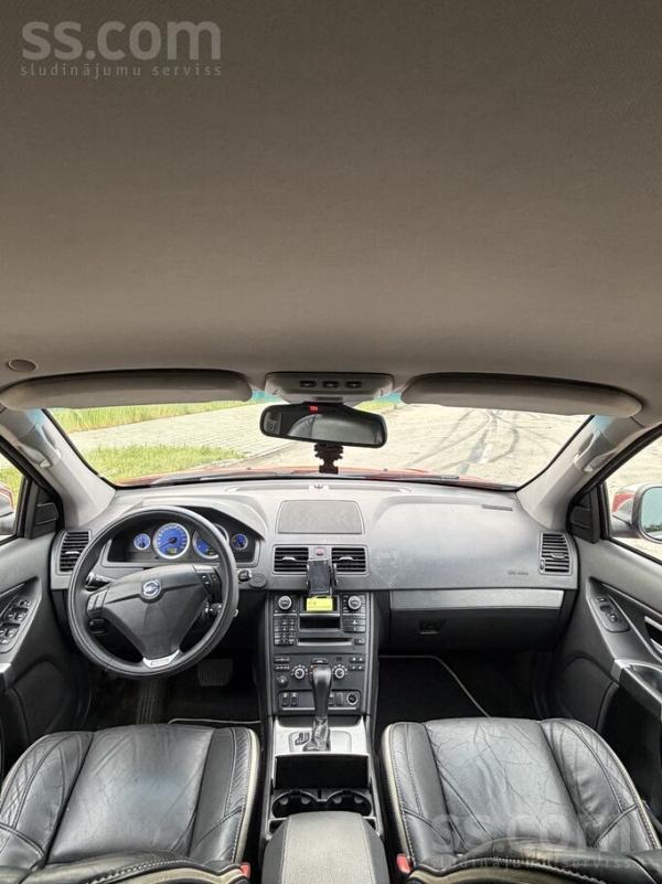 Sarkans Volvo XC90 2010 Jelgava, ar dzinēja tilpumu 2.40 L un nobraukumu 233 tūkst. km par 7500 €, foto 7 vietnē AUTOMOTO.COM.LV