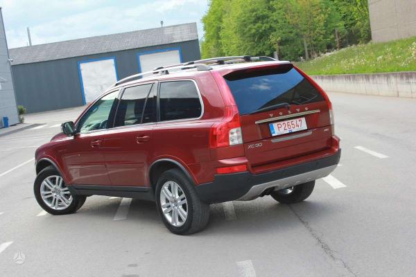 Sarkans Volvo XC90 2011 Šauļi, ar dzinēja tilpumu 3.19 L un nobraukumu 290 tūkst. km par 6600 €, foto 3 vietnē AUTOMOTO.COM.LV