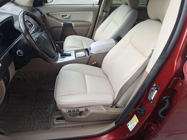 Sarkans Volvo XC90 2011 Šauļi, ar dzinēja tilpumu 3.19 L un nobraukumu 290 tūkst. km par 6600 €, foto 8 vietnē AUTOMOTO.COM.LV