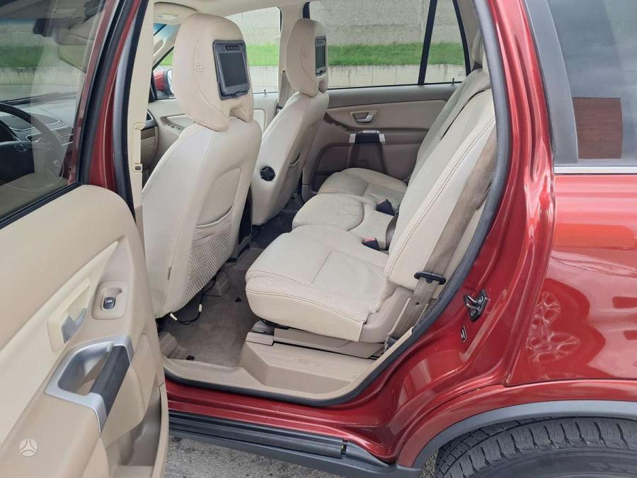 Sarkans Volvo XC90 2011 Šauļi, ar dzinēja tilpumu 3.19 L un nobraukumu 290 tūkst. km par 6600 €, foto 12 vietnē AUTOMOTO.COM.LV