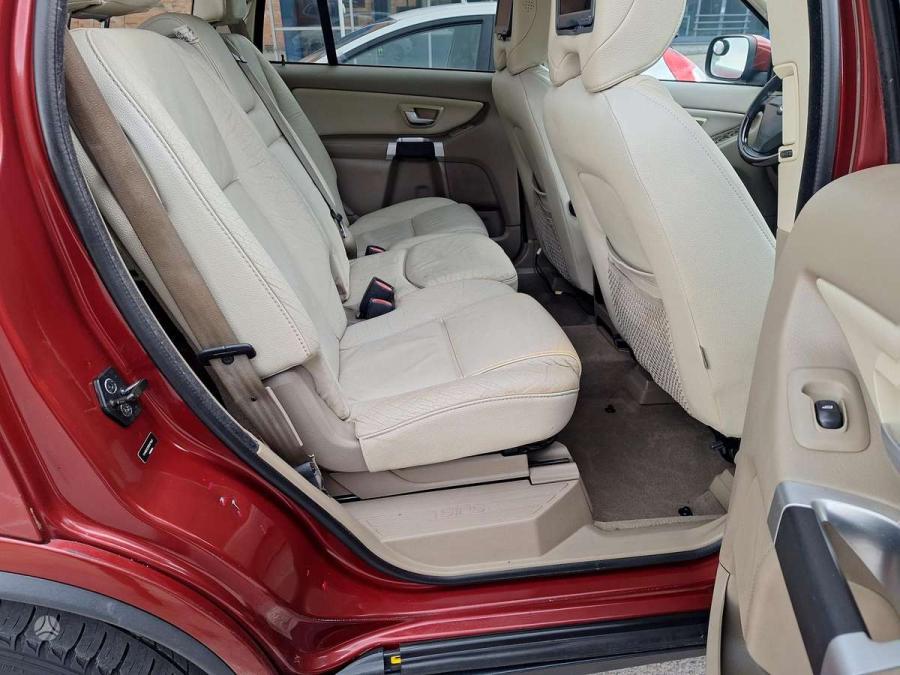 Sarkans Volvo XC90 2011 Šauļi, ar dzinēja tilpumu 3.19 L un nobraukumu 290 tūkst. km par 6600 €, foto 14 vietnē AUTOMOTO.COM.LV