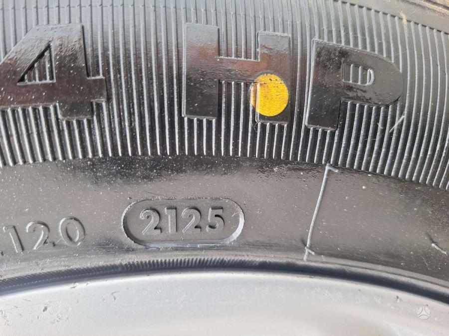 Sarkans Volvo XC90 2011 Šauļi, ar dzinēja tilpumu 3.19 L un nobraukumu 290 tūkst. km par 6600 €, foto 25 vietnē AUTOMOTO.COM.LV