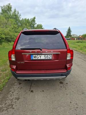 Red Volvo XC90 2011 in Siauliai, with an engine capacity of 3.19 L and mileage of 371 thousand km for 7900 €, photo 8 on AUTOMOTO.COM.LV