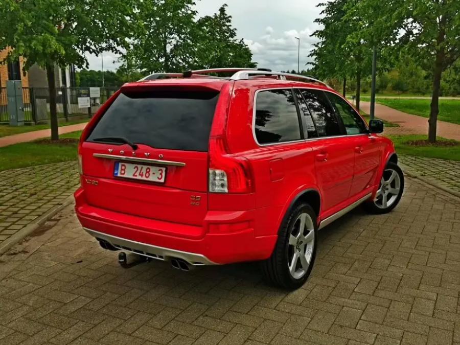 Red Volvo XC90 2012 in Riga, with an engine capacity of 2.40 L and mileage of 165 thousand km for 15500 €, photo 5 on AUTOMOTO.COM.LV