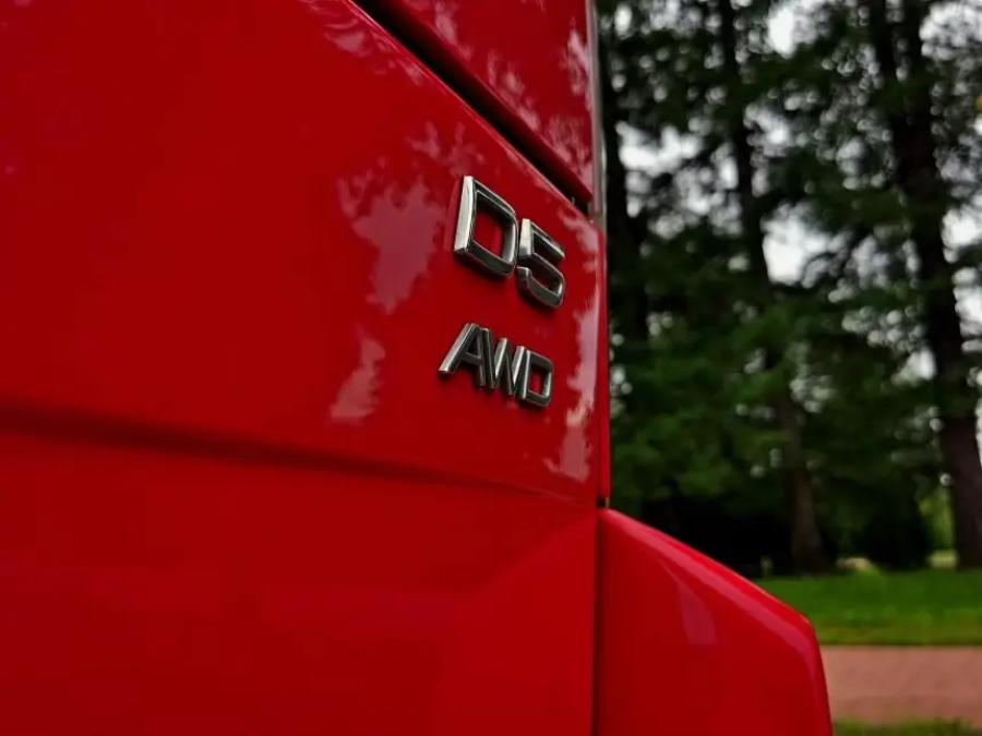Red Volvo XC90 2012 in Riga, with an engine capacity of 2.40 L and mileage of 165 thousand km for 15500 €, photo 21 on AUTOMOTO.COM.LV