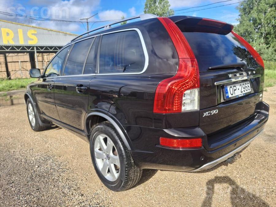 Sarkans Volvo XC90 2012 Rīga, ar dzinēja tilpumu 2.40 L un nobraukumu 294 tūkst. km par 10350 €, foto 4 vietnē AUTOMOTO.COM.LV