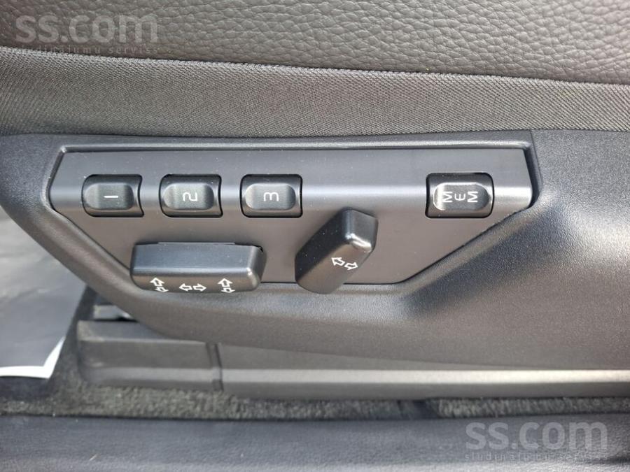 Sarkans Volvo XC90 2012 Rīga, ar dzinēja tilpumu 2.40 L un nobraukumu 294 tūkst. km par 10350 €, foto 9 vietnē AUTOMOTO.COM.LV