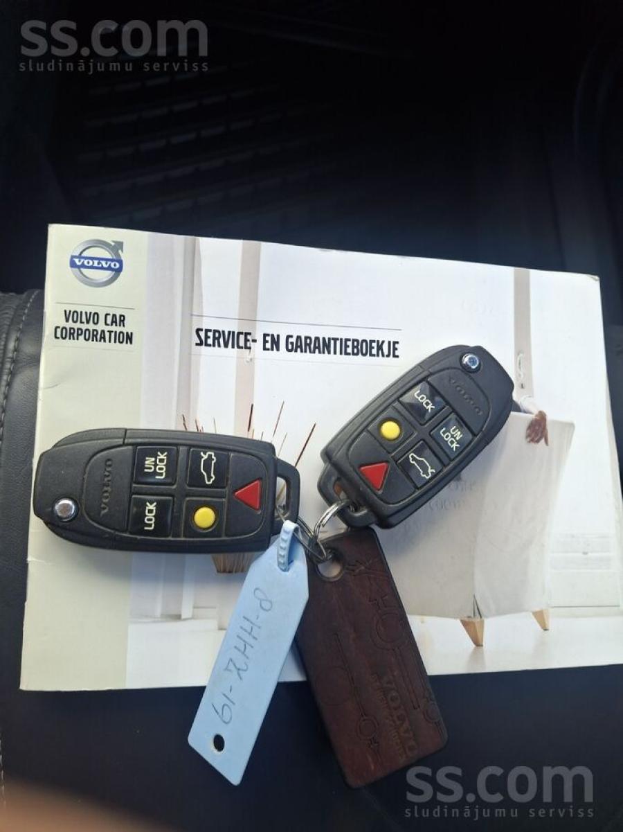 Sarkans Volvo XC90 2012 Rīga, ar dzinēja tilpumu 2.40 L un nobraukumu 294 tūkst. km par 10350 €, foto 22 vietnē AUTOMOTO.COM.LV