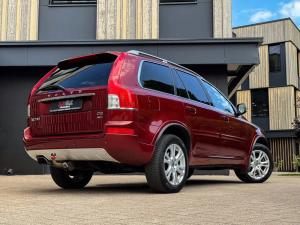 Red Volvo XC90 2013 in Riga, with an engine capacity of 2.40 L and mileage of 215 thousand km for 8600 €, photo 17 on AUTOMOTO.COM.LV