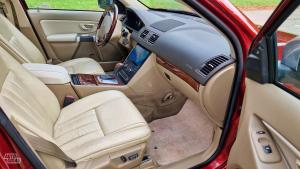 Red Volvo XC90 2013 in Vilnius, with an engine capacity of 3.20 L and mileage of 200 thousand km for 11500 €, photo 6 on AUTOMOTO.COM.LV