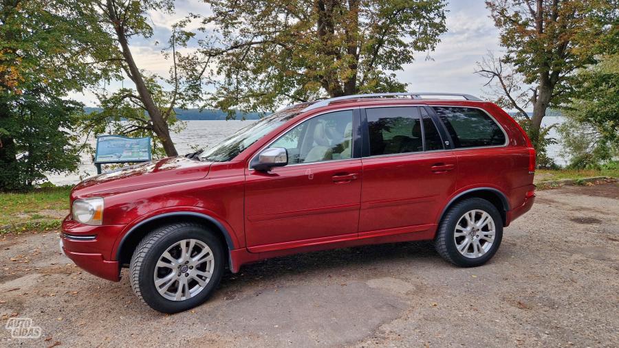 Red Volvo XC90 2013 in Vilnius, with an engine capacity of 3.20 L and mileage of 200 thousand km for 11500 €, photo 13 on AUTOMOTO.COM.LV
