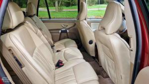 Red Volvo XC90 2013 in Vilnius, with an engine capacity of 3.20 L and mileage of 200 thousand km for 11500 €, photo 15 on AUTOMOTO.COM.LV