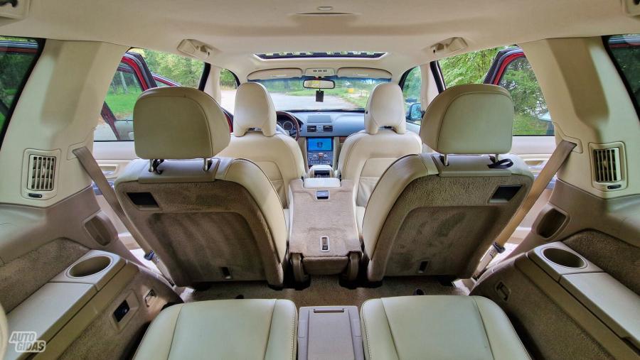 Red Volvo XC90 2013 in Vilnius, with an engine capacity of 3.20 L and mileage of 200 thousand km for 11500 €, photo 19 on AUTOMOTO.COM.LV