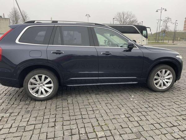 Red Volvo XC90 2015 in Klaipeda, with an engine capacity of 1.97 L and mileage of 275 thousand km for 16500 €, photo 2 on AUTOMOTO.COM.LV
